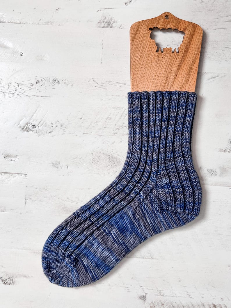 KNITTING PATTERN / Skyline Ribbed Knit Socks Pattern / Cuff Down DK ...