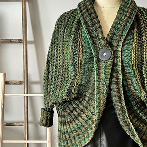 KNITTING PATTERN + VIDEO / Size-inclusive / Know Your Worth Knit Cocoon ...