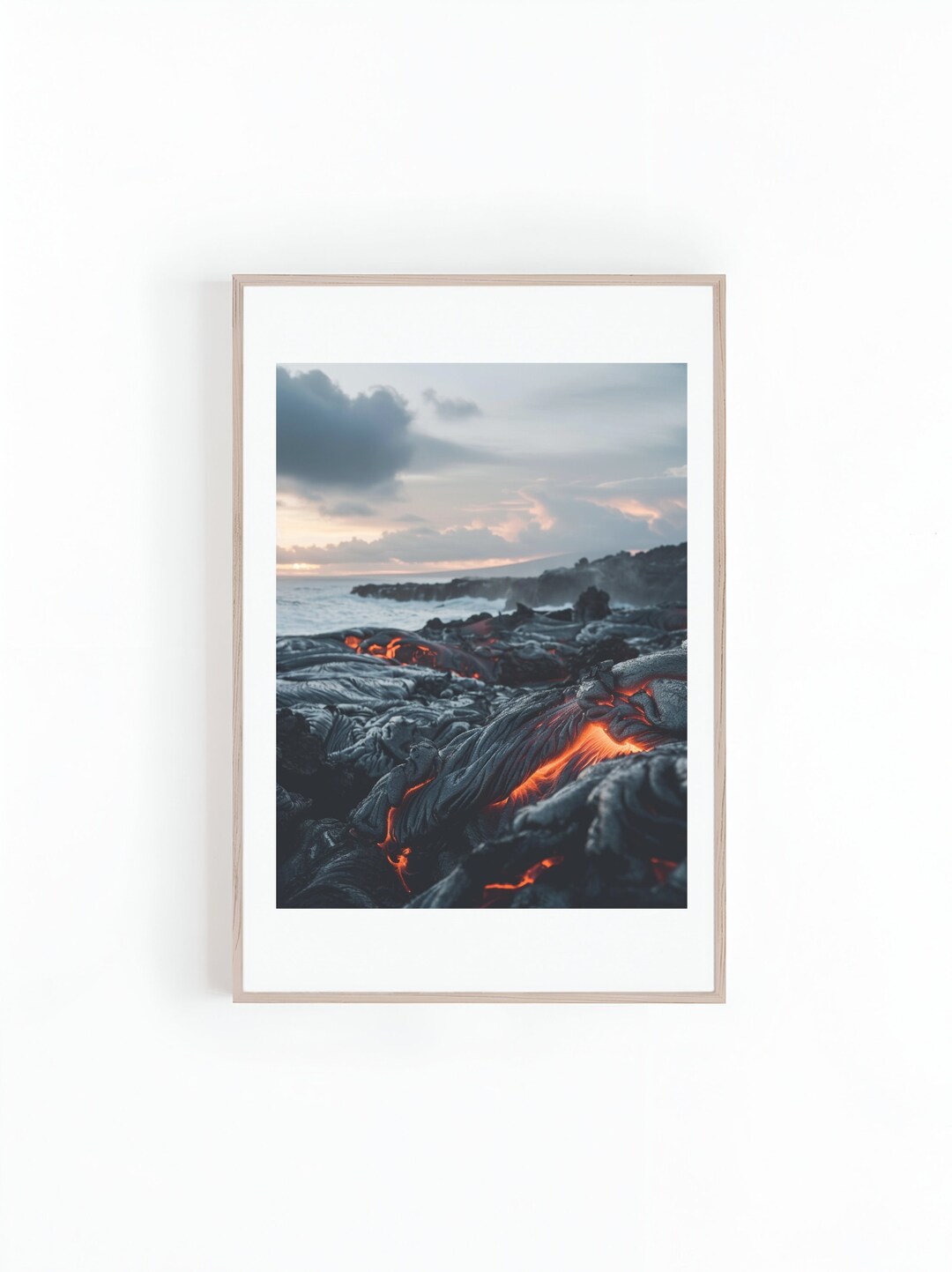 Red Lava Flow Photo, Magma Flowing, Active Volcano Picture, Volcanic ...