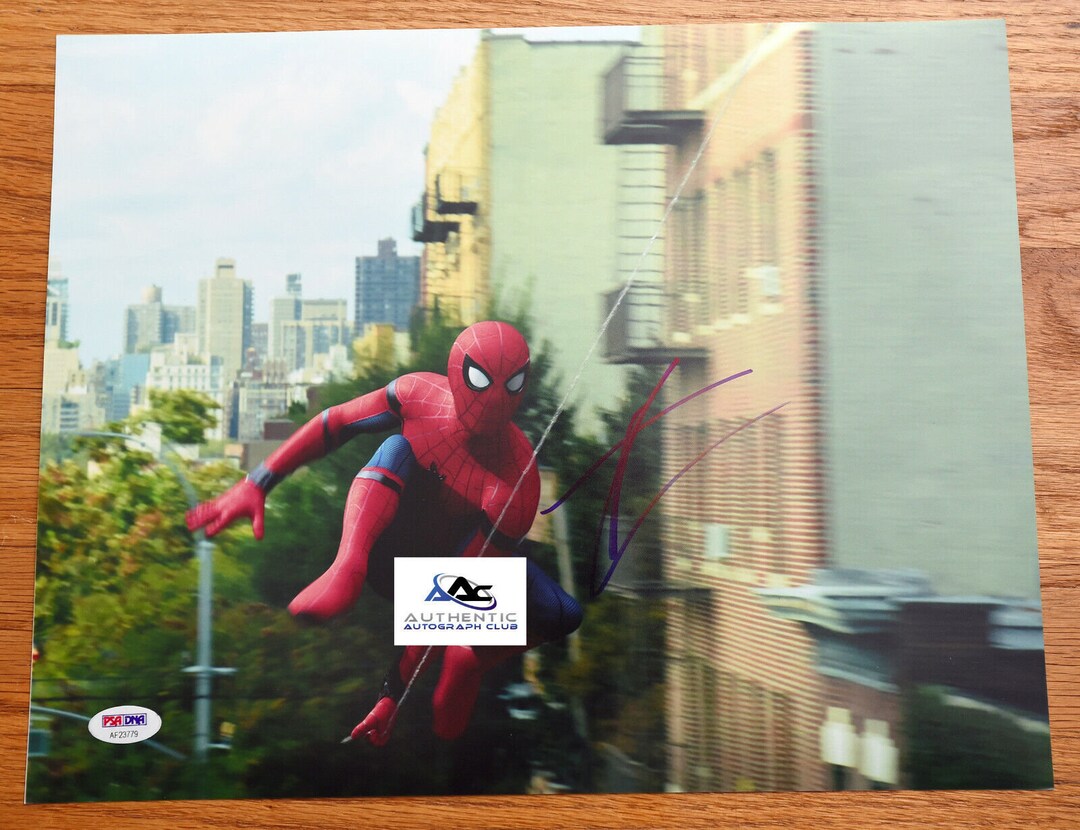 Tom Holland Autograph Signed 11x14 Photo Spiderman Homecoming Psa/dna ...