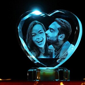 Heart Shaped 3D Crystal Engraved Photo Custom Crystal LED Base Couple ...