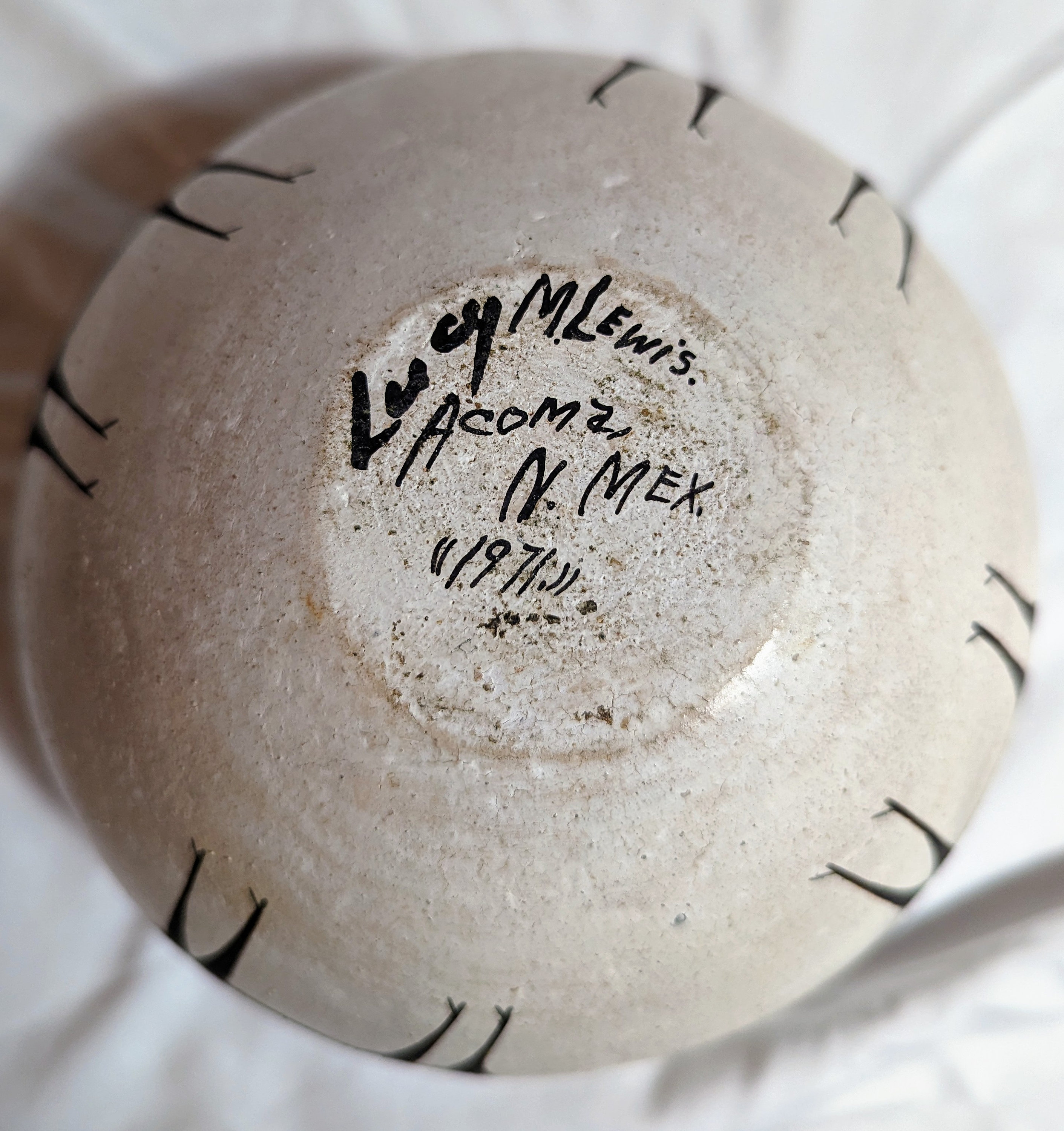 Lucy Lewis Pot - Etsy