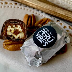 Gourmet Peruvian Sweets Variety Gift Box Includes Classic Alfajores ...