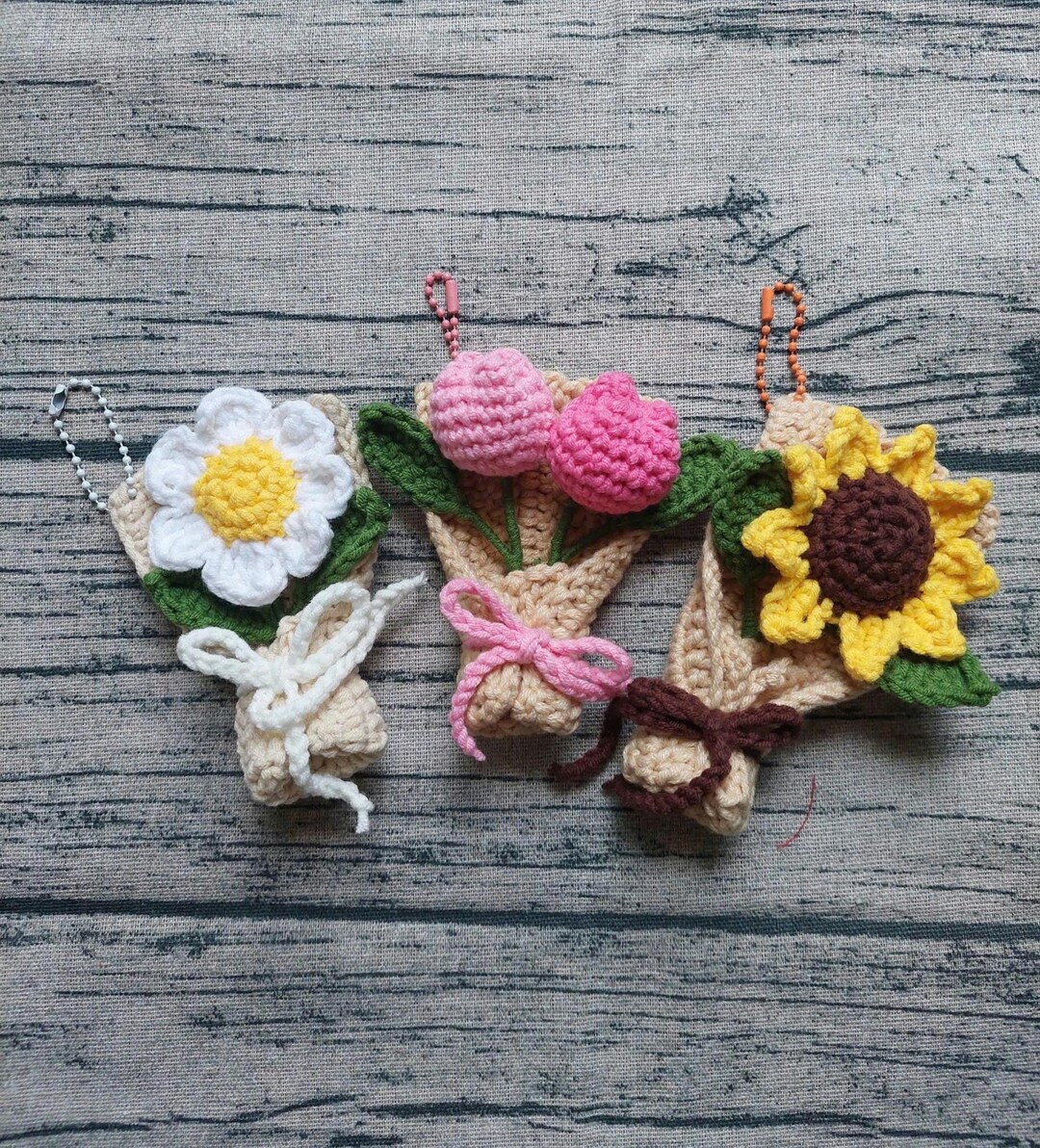 Mini Flower Bouquet Keychain – Handmade Sunflower, Tulip, Daisy Keyring ...