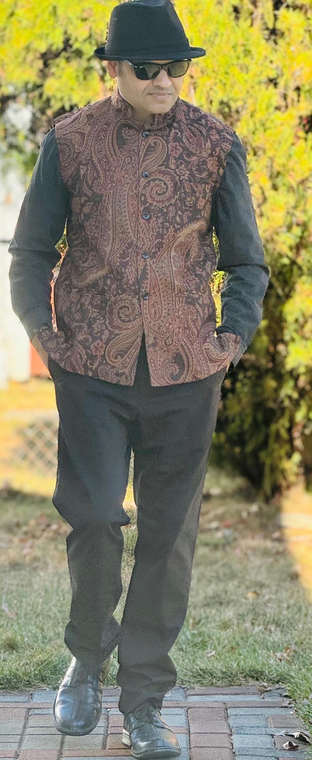 Kani Jamawar MENS WOVEN JACQUARD Waistcoats, Structured Fit Brown ...