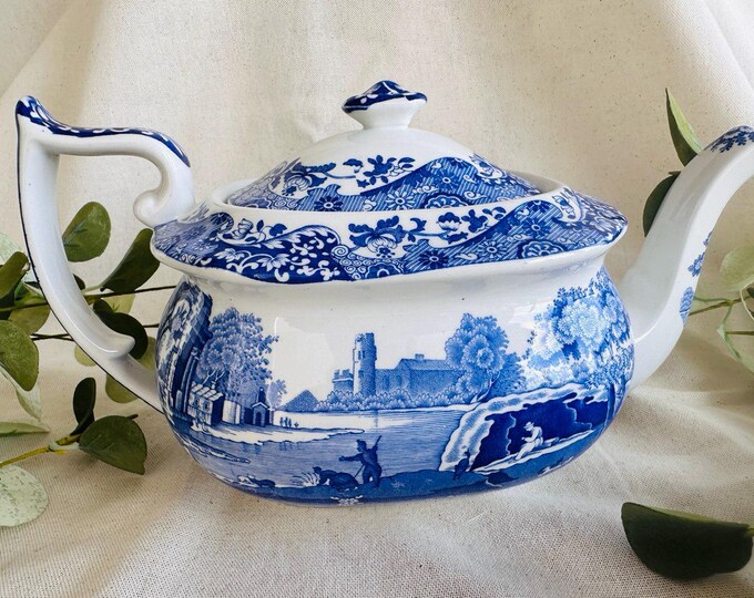 Spode Blue Italian Teapot } Blue and White Italian Design } Oriental ...