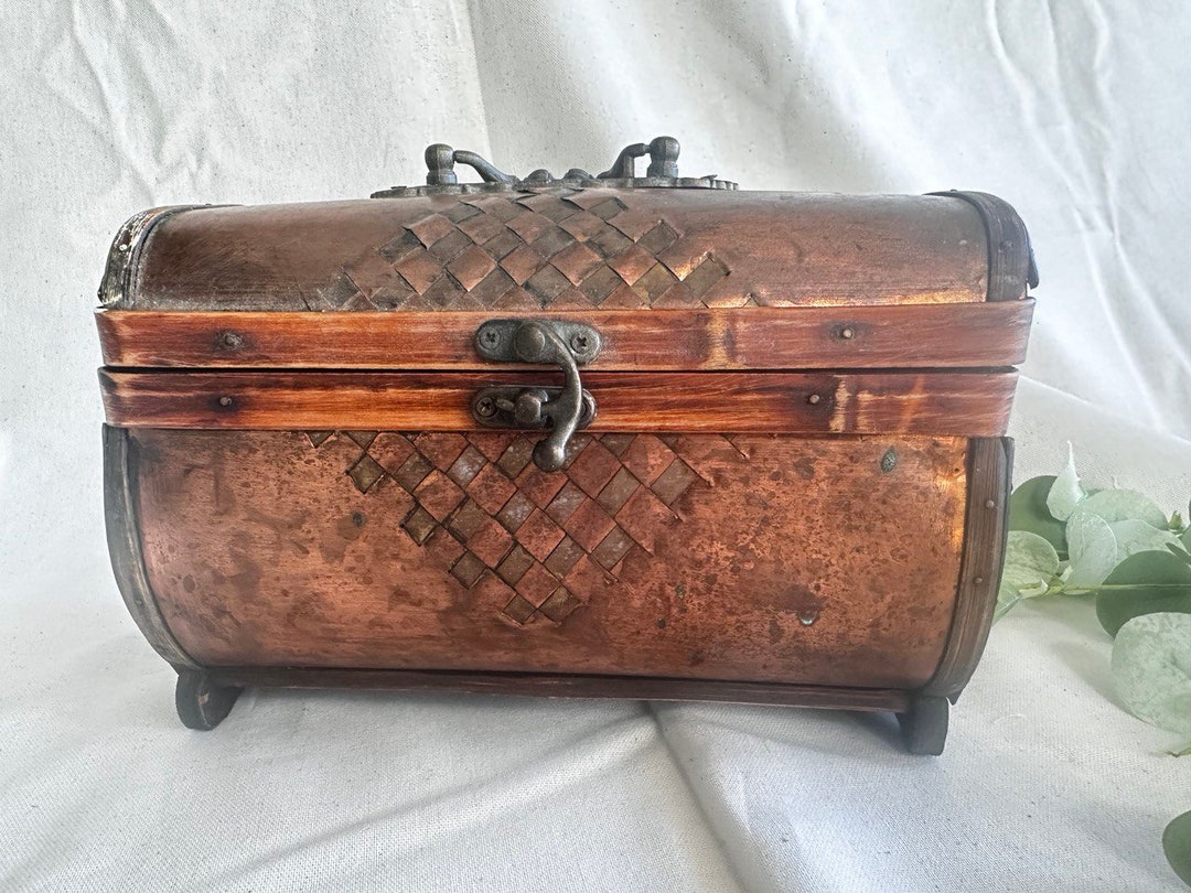 Vintage Copper Lidded Box With Handle and Basket Weave Design } Wooden ...