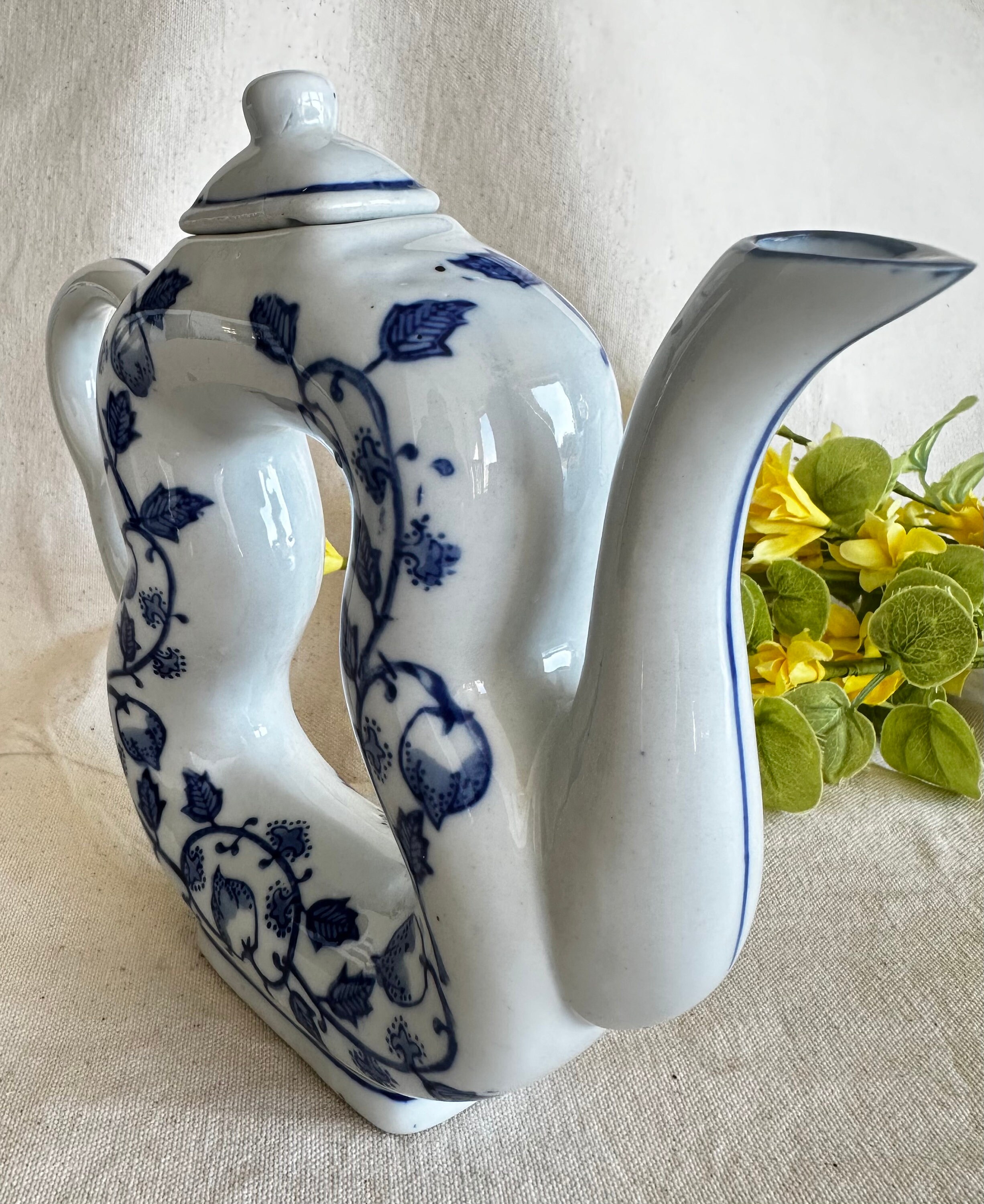Chinese Teapot Shape of 8 { 8 Cutout Shape } Blue and White Rare Teapot ...