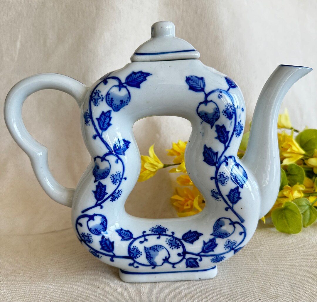 Chinese Teapot Shape of 8 { 8 Cutout Shape } Blue and White Rare Teapot ...