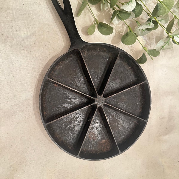 Antique Cast Iron Cornbread - Etsy