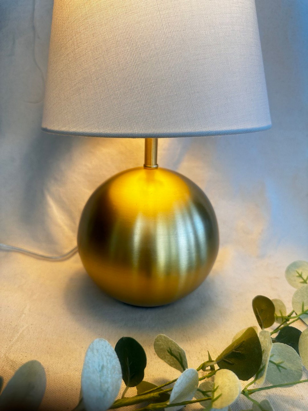 MCM Gold Round Base Table Lamp } Kate Spade off White Linen Shade ...