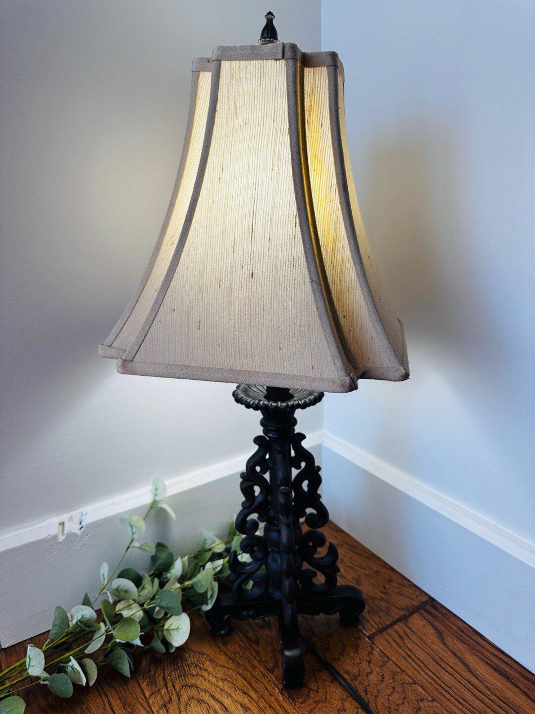 Vintage Metal Scroll Table Lamp } Bronze Heavy Scroll Design ...