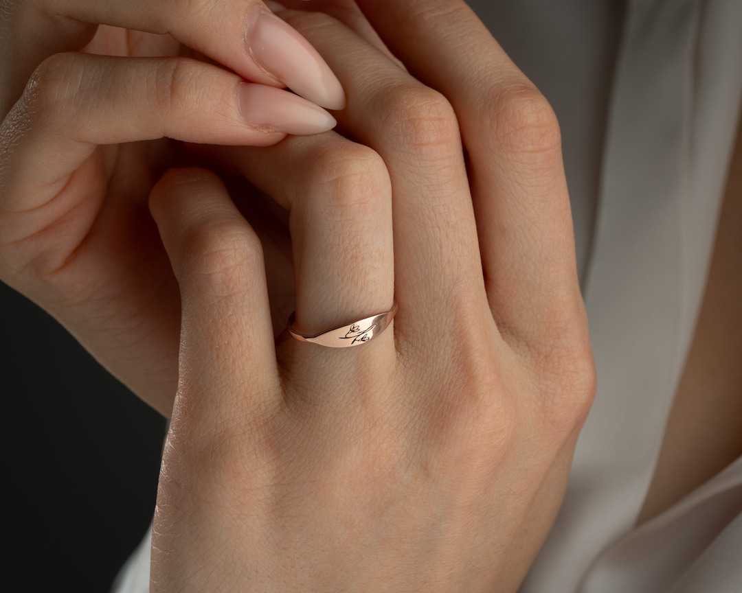 Dainty Engraved Flower Ring, Custom Birth Flower Engraved Rings, Flower ...