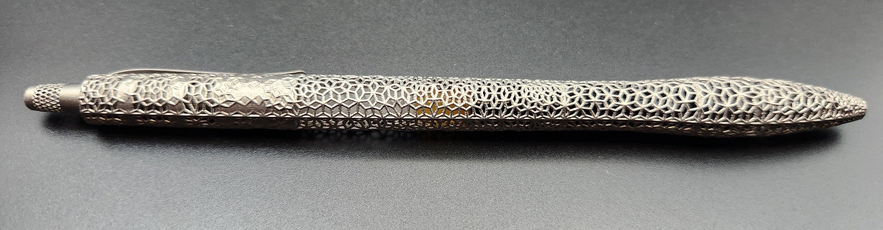 The Aether Titanium 3D Printed Lattice Click Pen - Etsy
