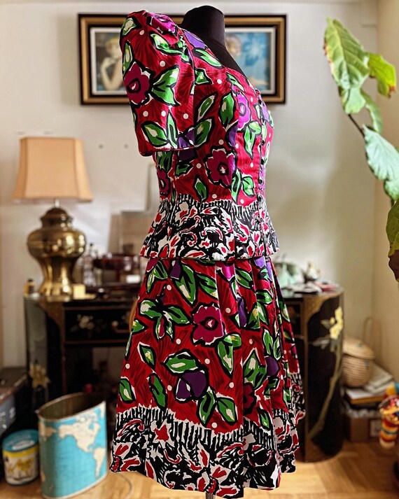 Flirty Floral Suit - Gem