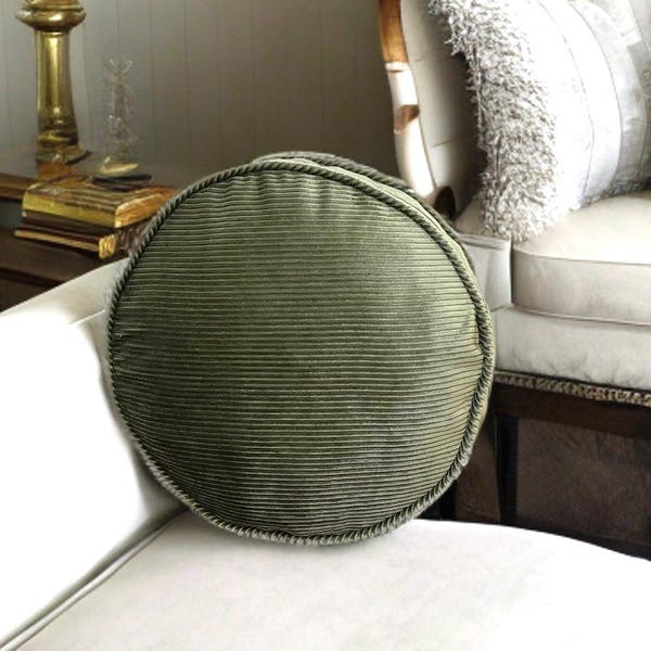 Circle Pillow - Etsy