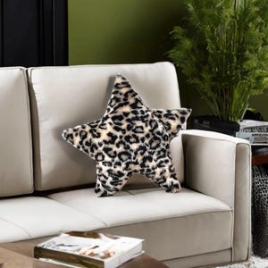 Cozy Cheetah Faux Fur Star Shaped Decorative Pillow-home Decor ...