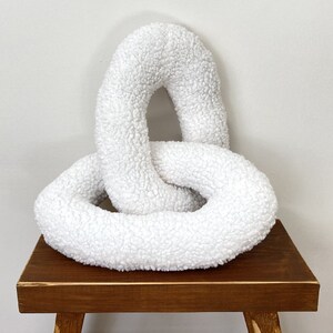 Chain Link Pillow,white Boucle Pillow,christmas Gift,boho Bohemian ...