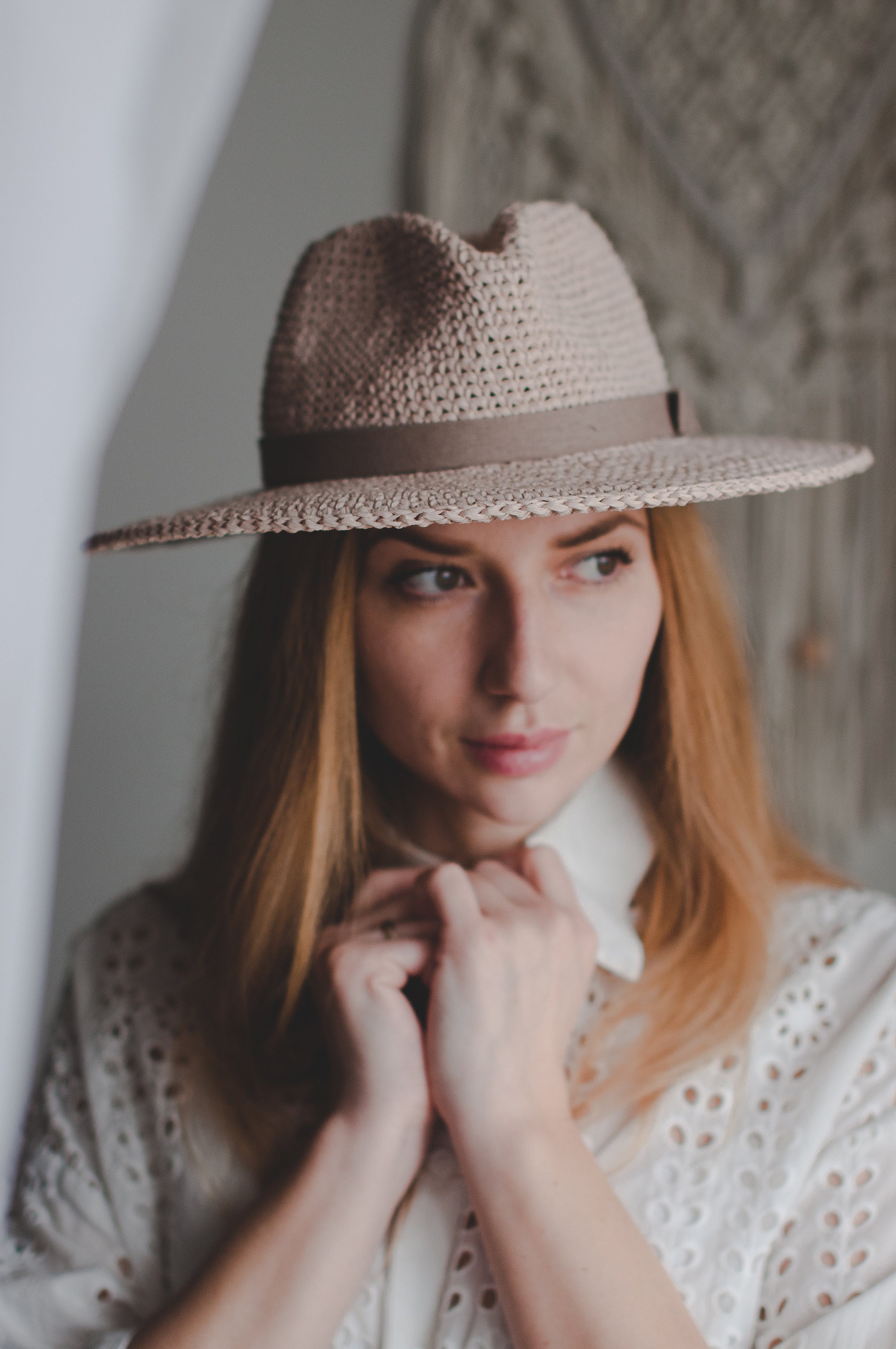 Create Your Own Raffia Beach Hat: DIY Crochet Pattern With Video ...