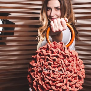 Step-by-step Crochet Pattern for Peony Bag With Video Tutorial | DIY Circle Bag, Polyester Rope ...