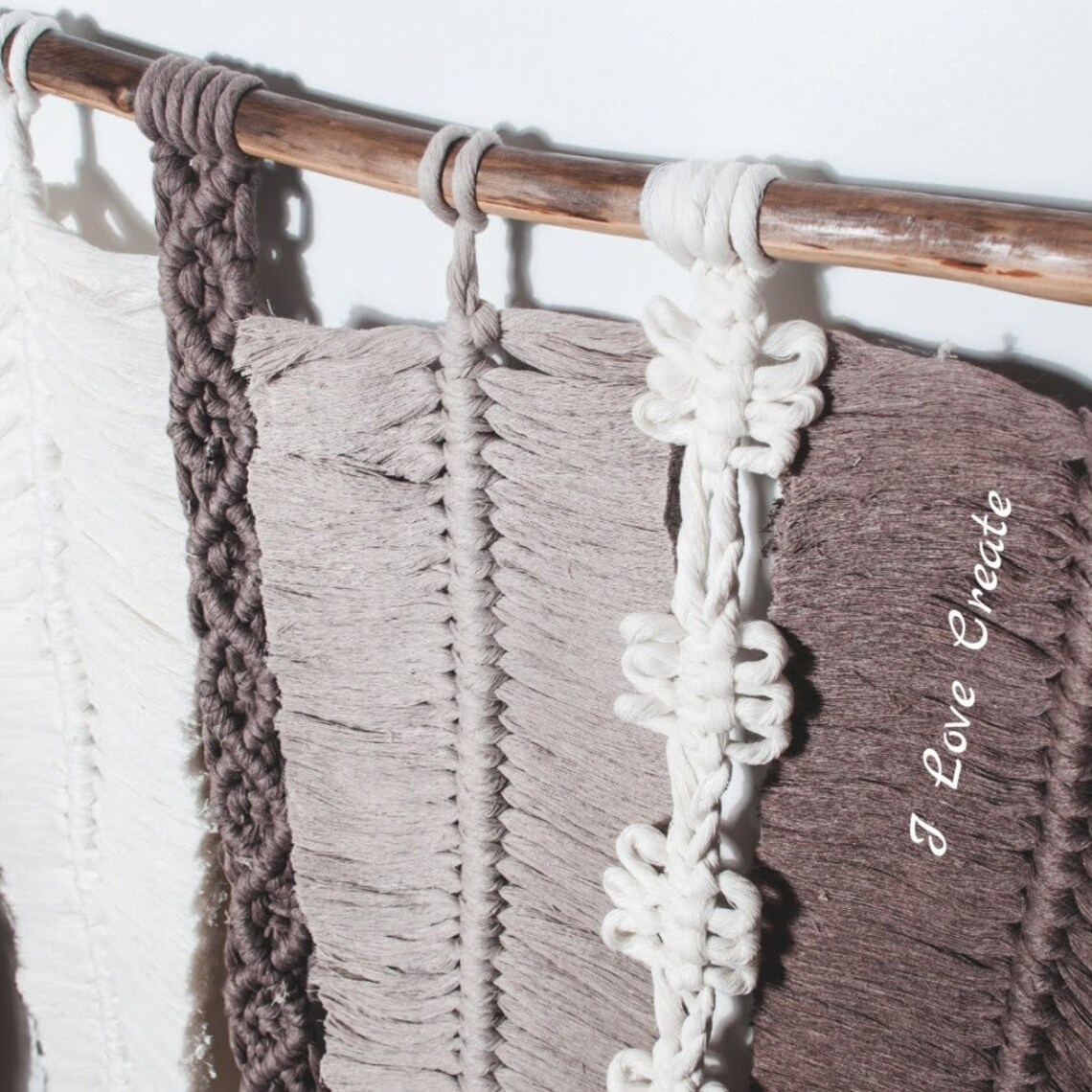 Macrame Pattern Feathers Wall Hanging, Feathers Macrame Video Tutorial ...