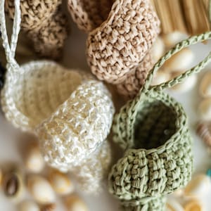 Crochet Shell Keychain Pattern PDF – Easy Raffia Sea Amigurumi, Bag ...