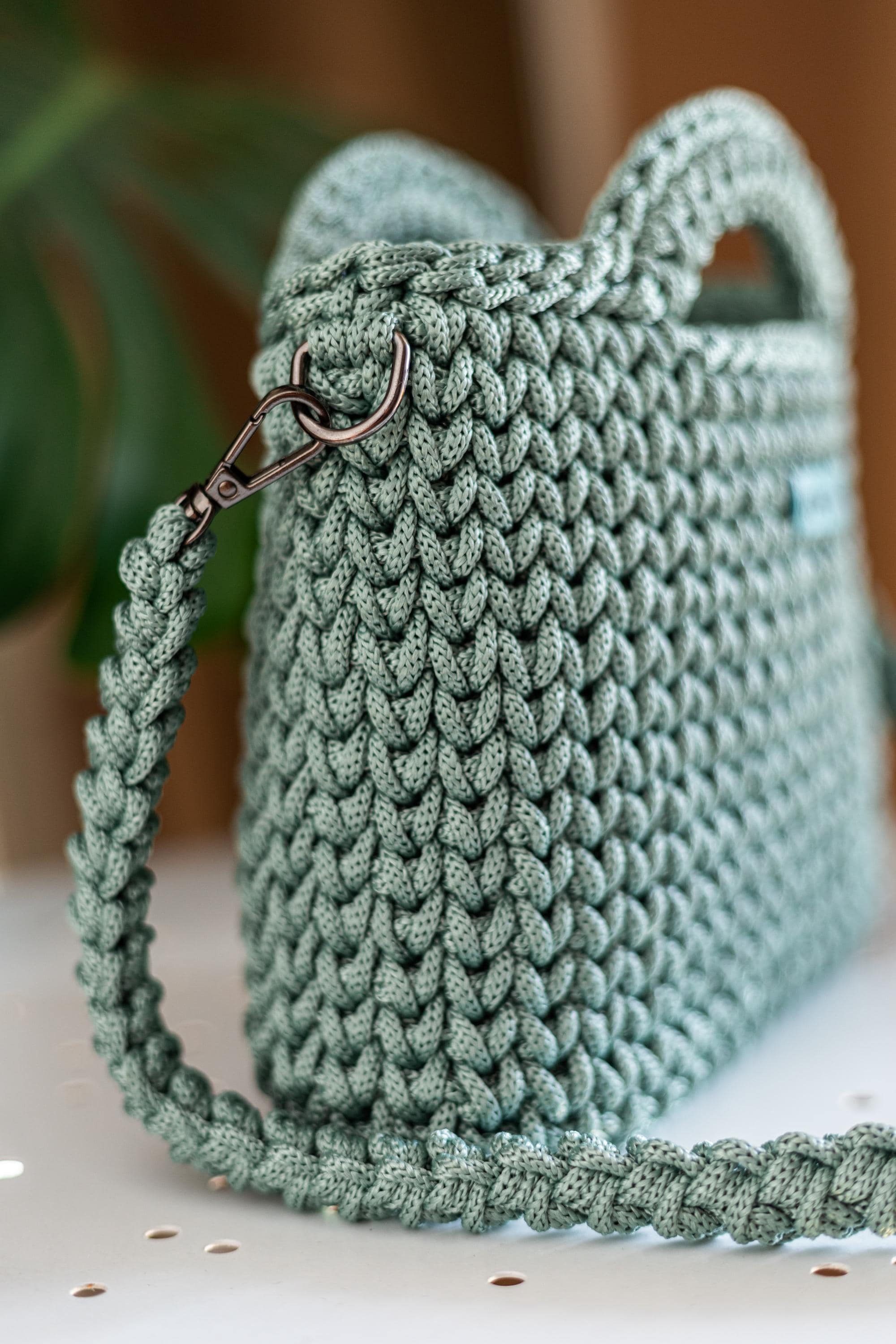 Easy Crochet Bag Pattern, Mini Bag Tutorial, Beginner-friendly Trendy ...