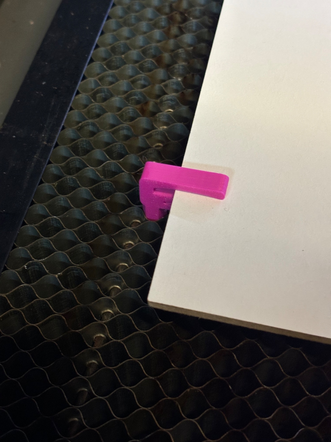 Honeycomb Laser Bed Material Hold Down Pins - Set of 16 (2mm, 3mm, 4mm ...