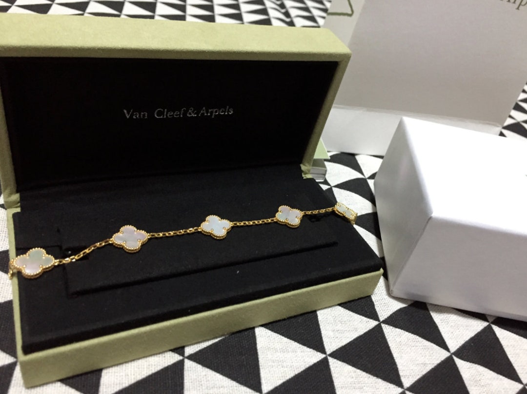 Van Cleef & Arpels Vintage Alhambra 18K YG 5 Motif Mother of - Etsy
