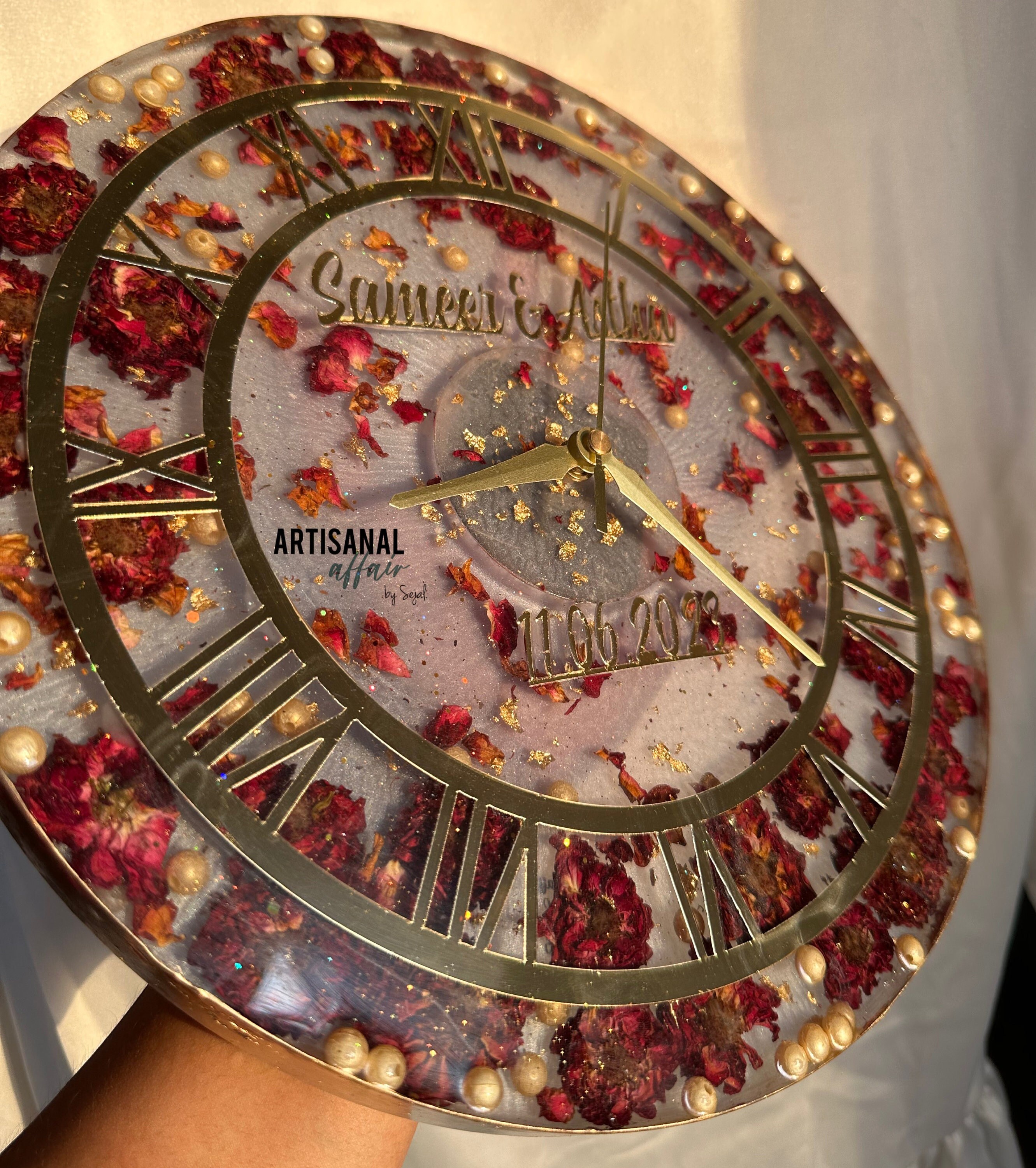 Handmade Resin Flower Clock: Pressed Floral Art, Unique Home Decor - Etsy