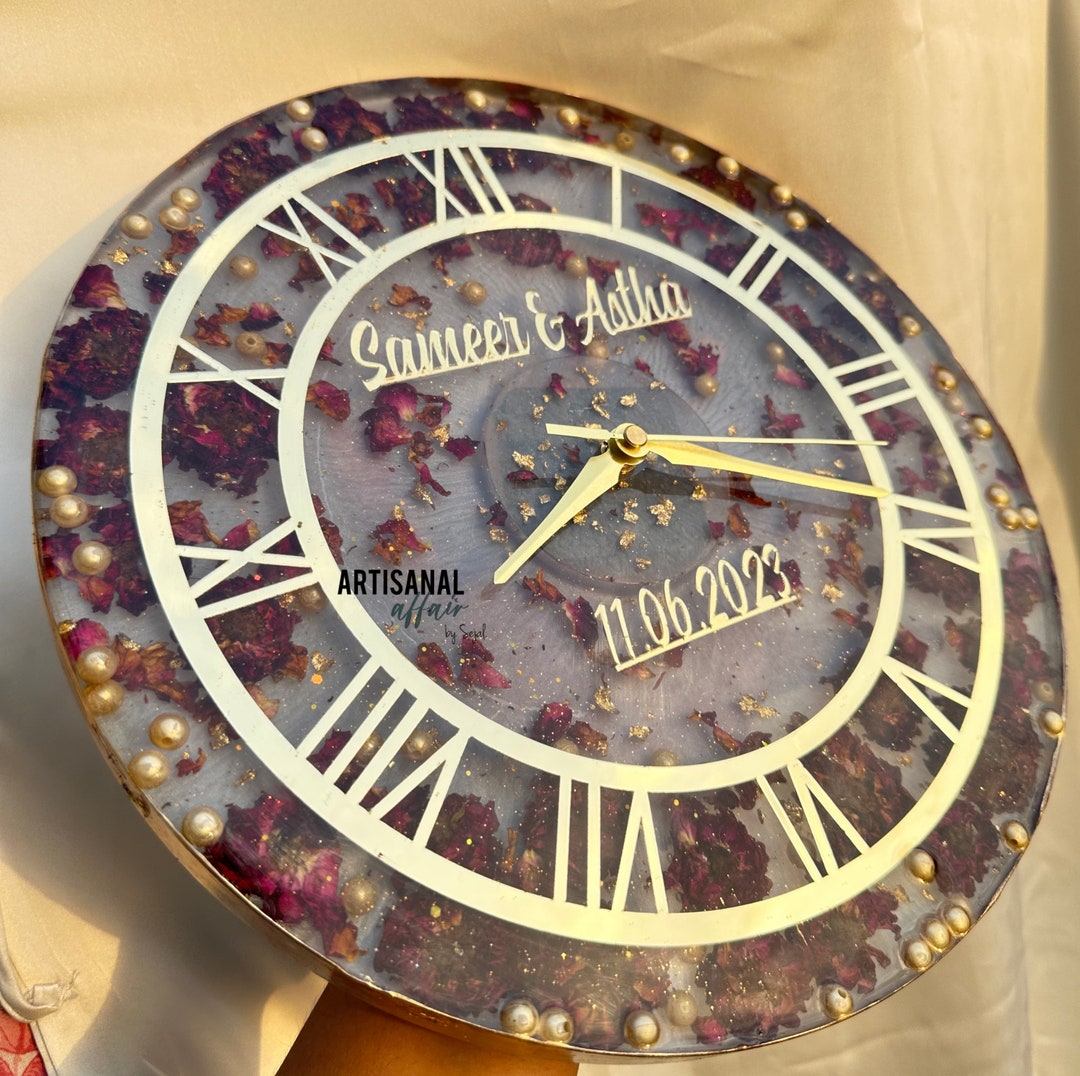 Handmade Resin Flower Clock: Pressed Floral Art, Unique Home Decor - Etsy