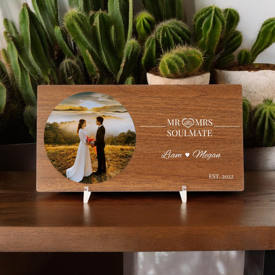 Classic Personalized Wedding Photo Frame, Wooden Couple Picture Frame ...