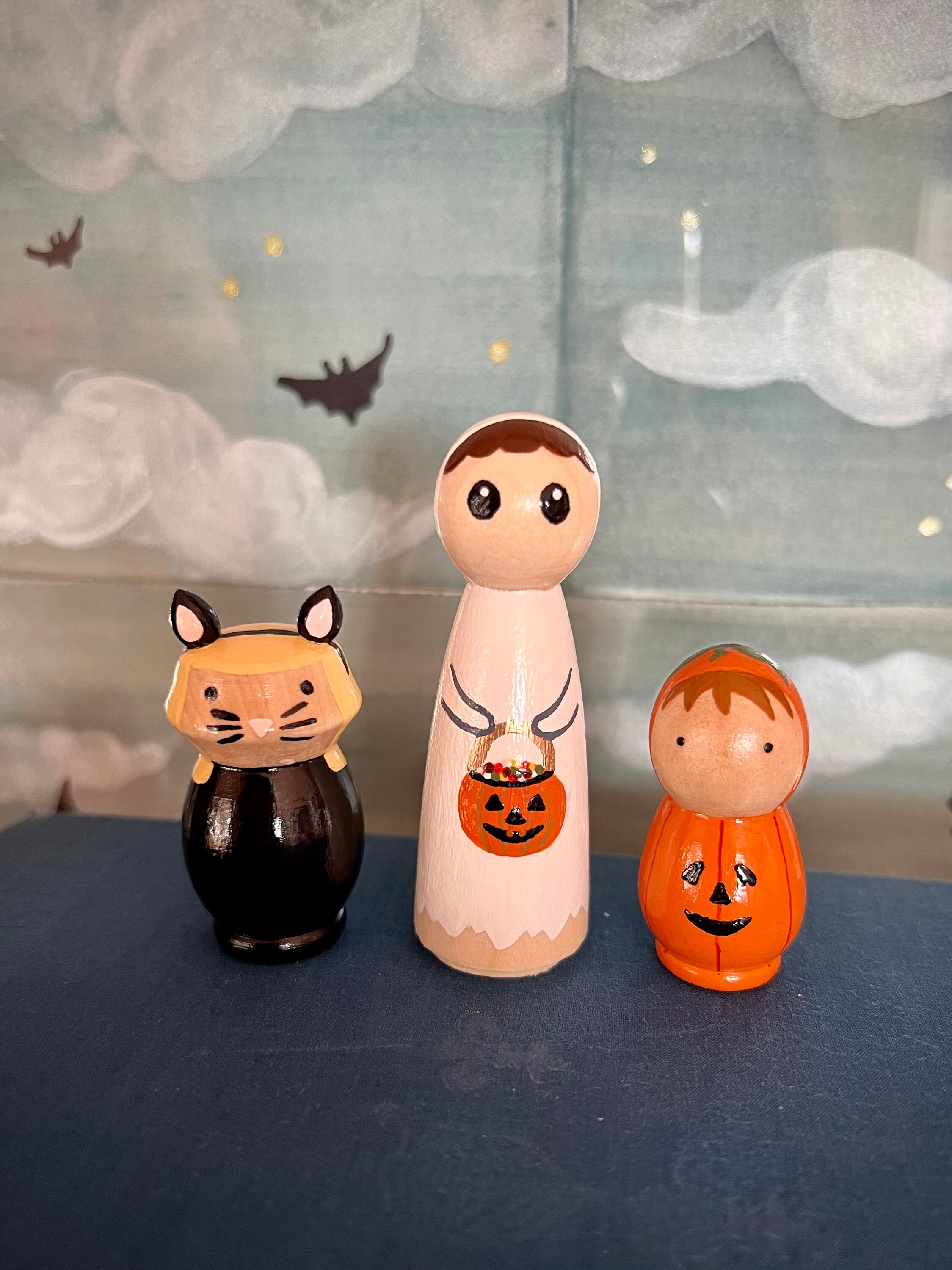 Halloween Peg Dolls Witch, Bat, Ghost, Cat, Bunny, Pumpkin - Etsy