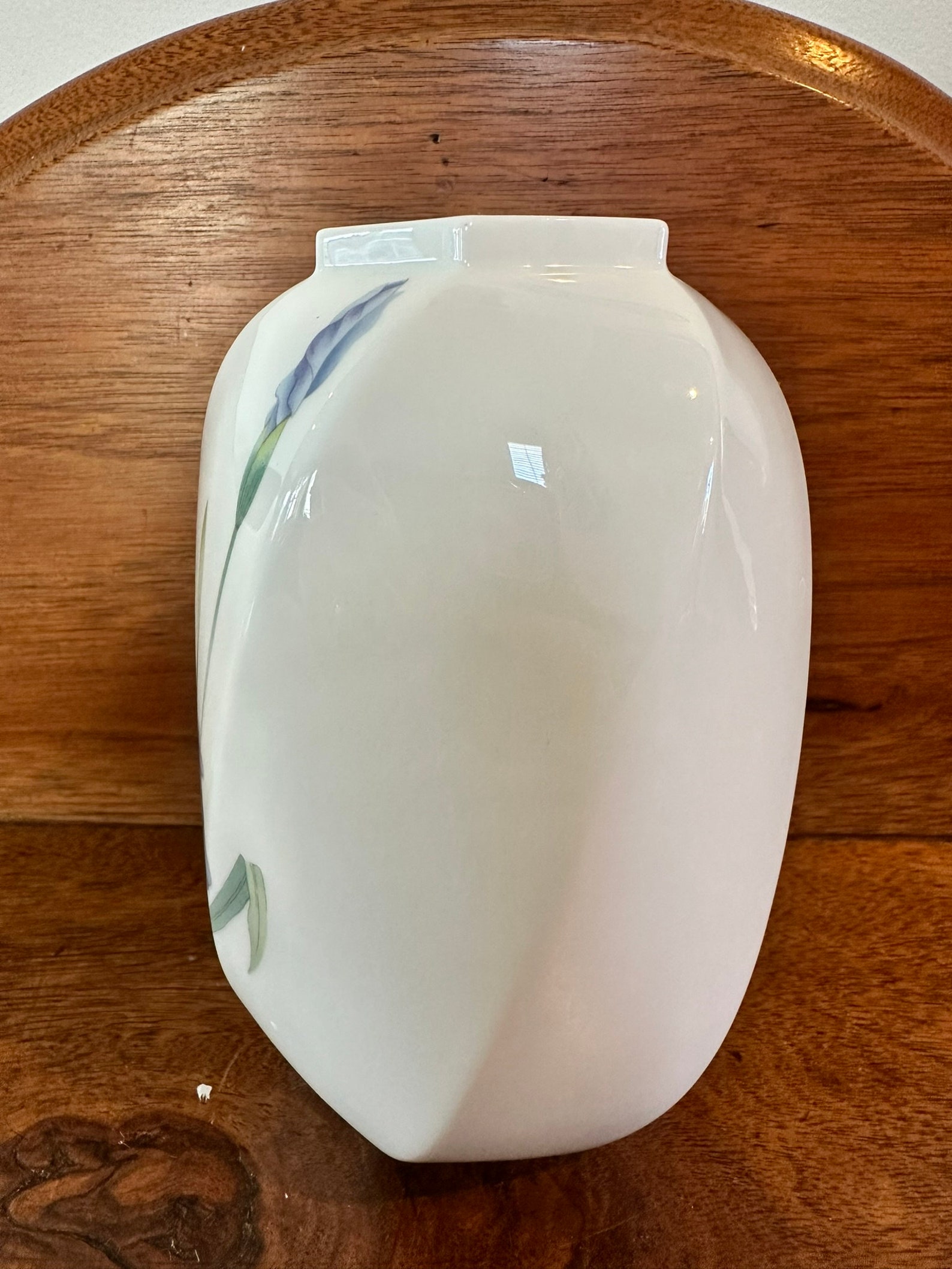 Christopher Stuart Bone China Vase iris Y1519 - Etsy