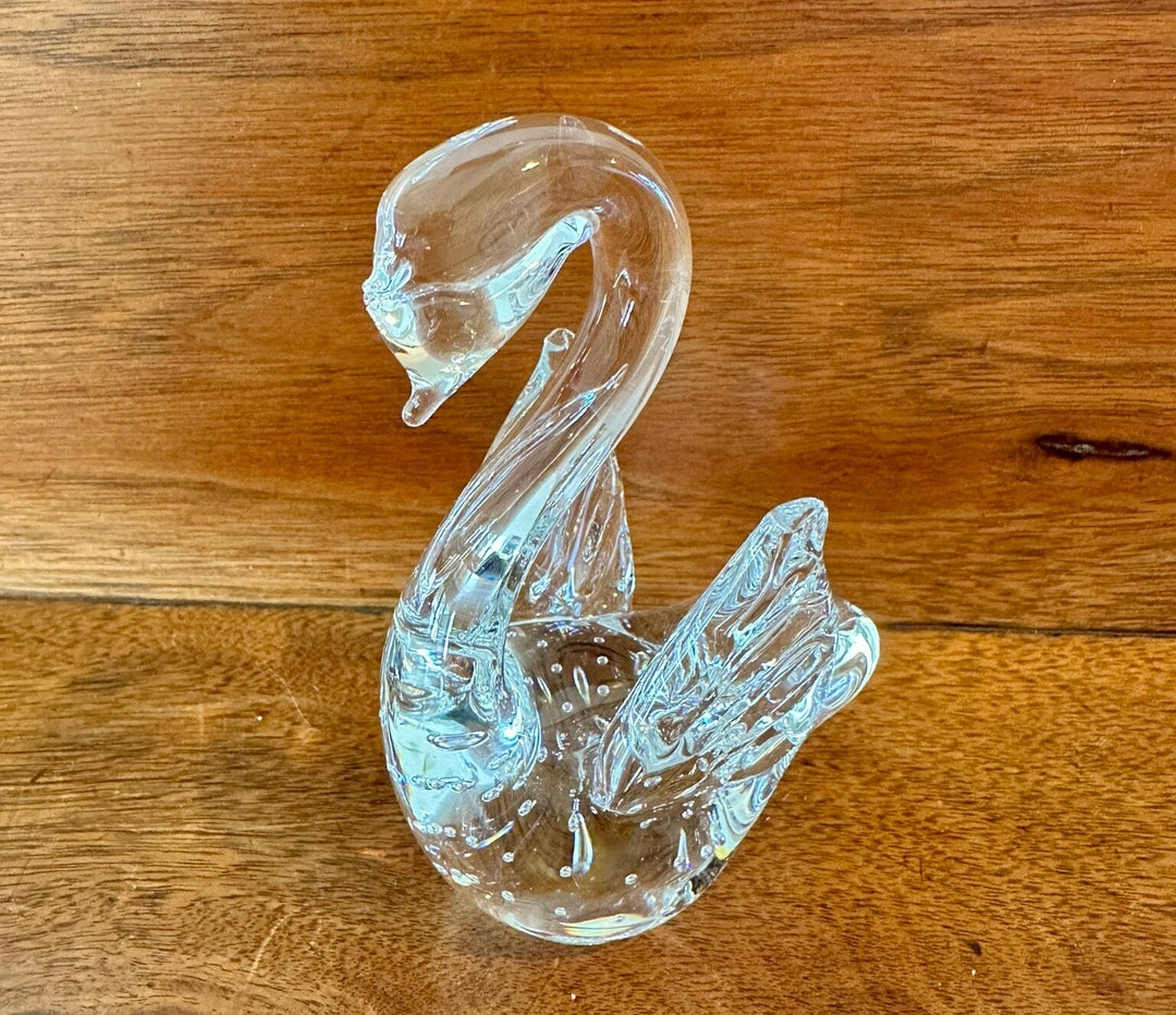 Vintage Art Glass Swan Figurine - Etsy