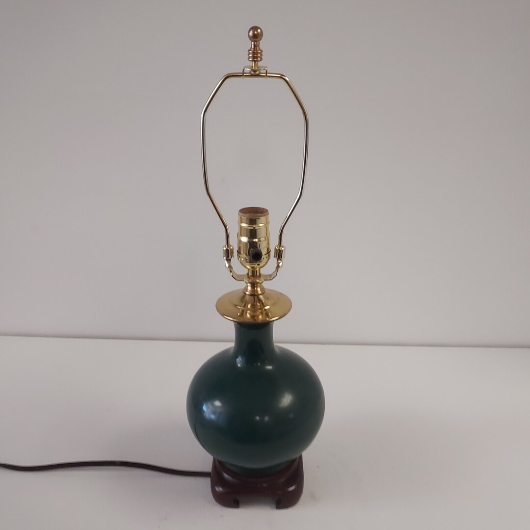 Vintage Hunter Green Small Ceramic Lamp on Resin Base-new Wiring - Etsy