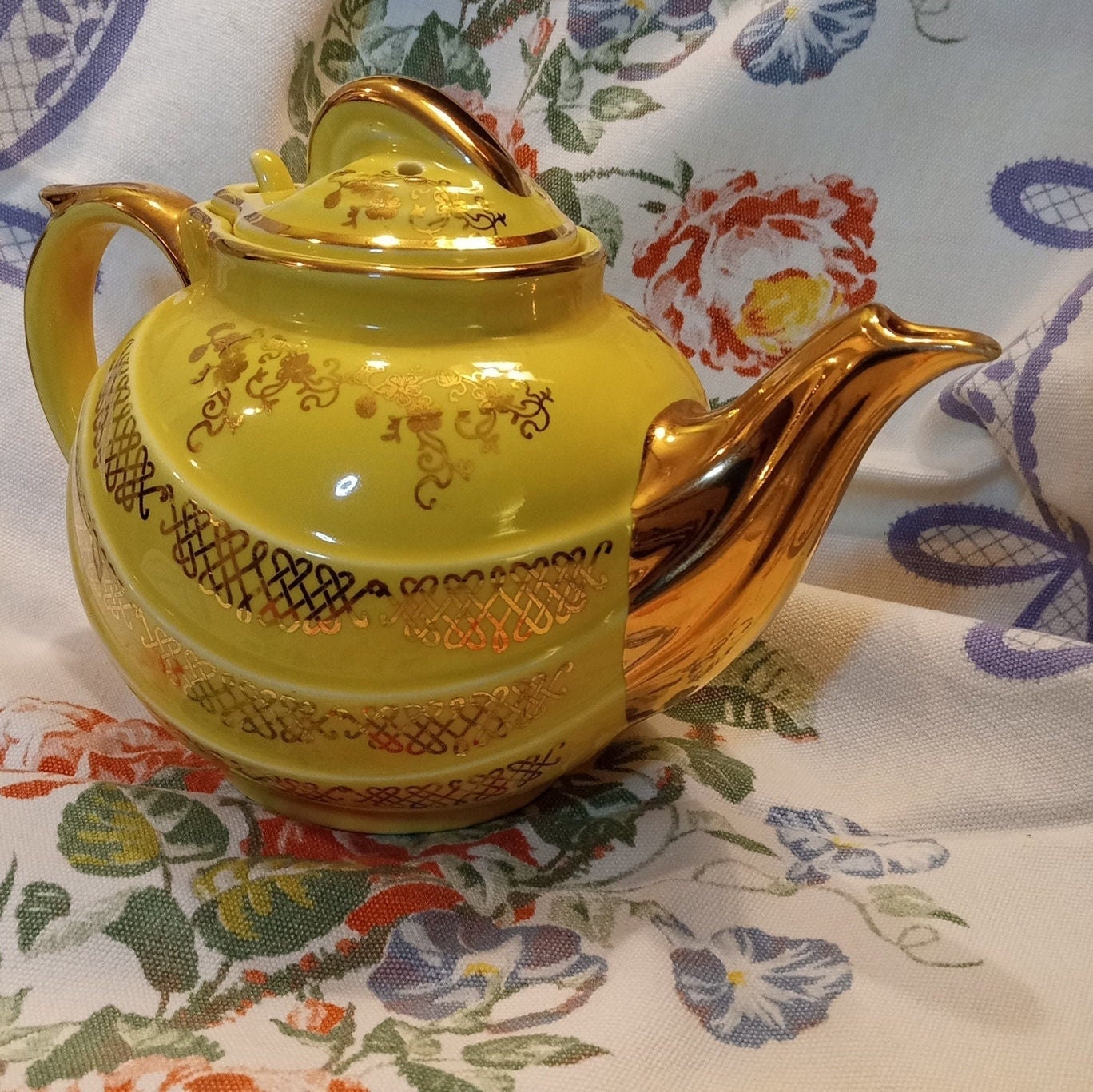 Vintage HALL Ceramic Teapot Yellow and Gold 1930's - Etsy