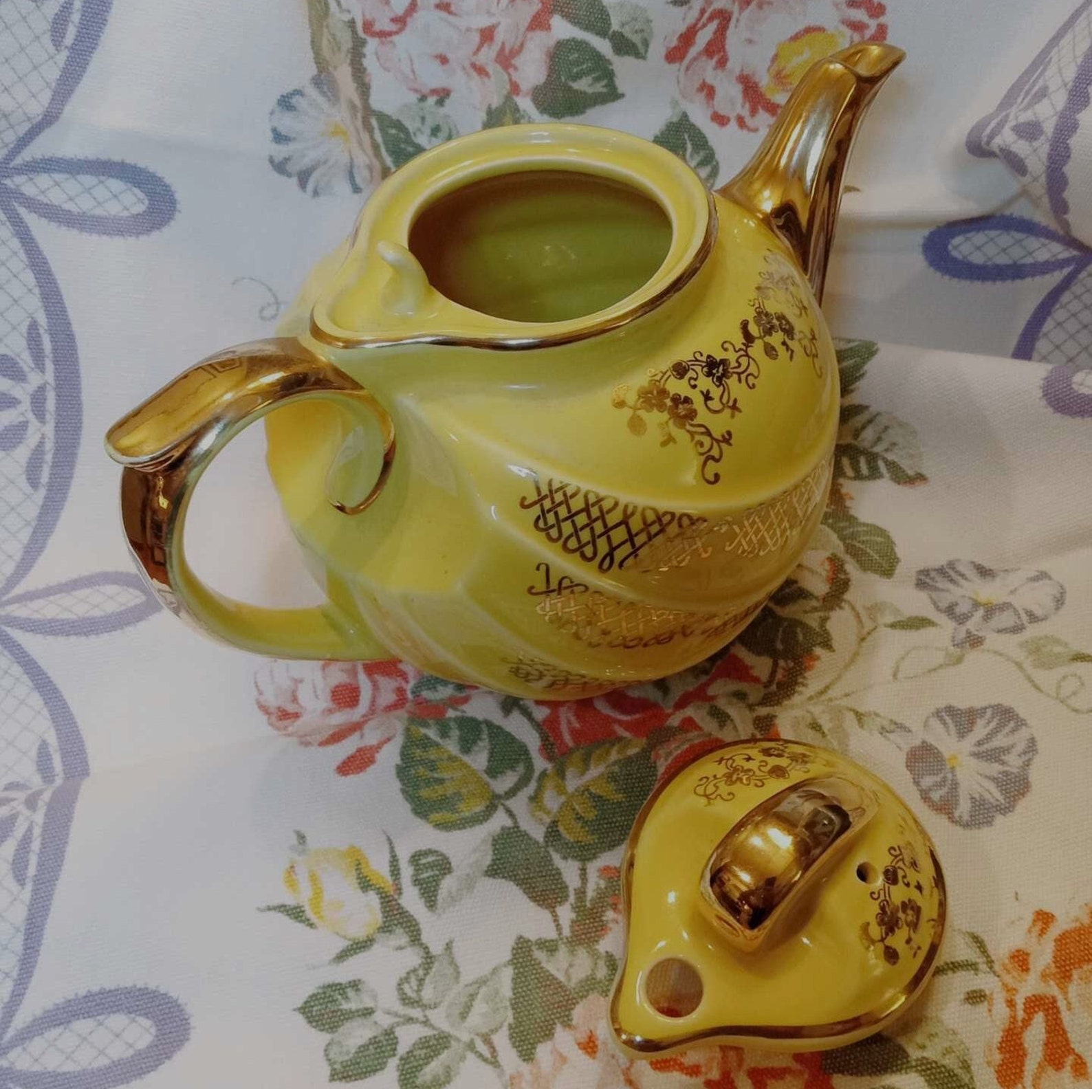 Vintage HALL Ceramic Teapot Yellow and Gold 1930's - Etsy