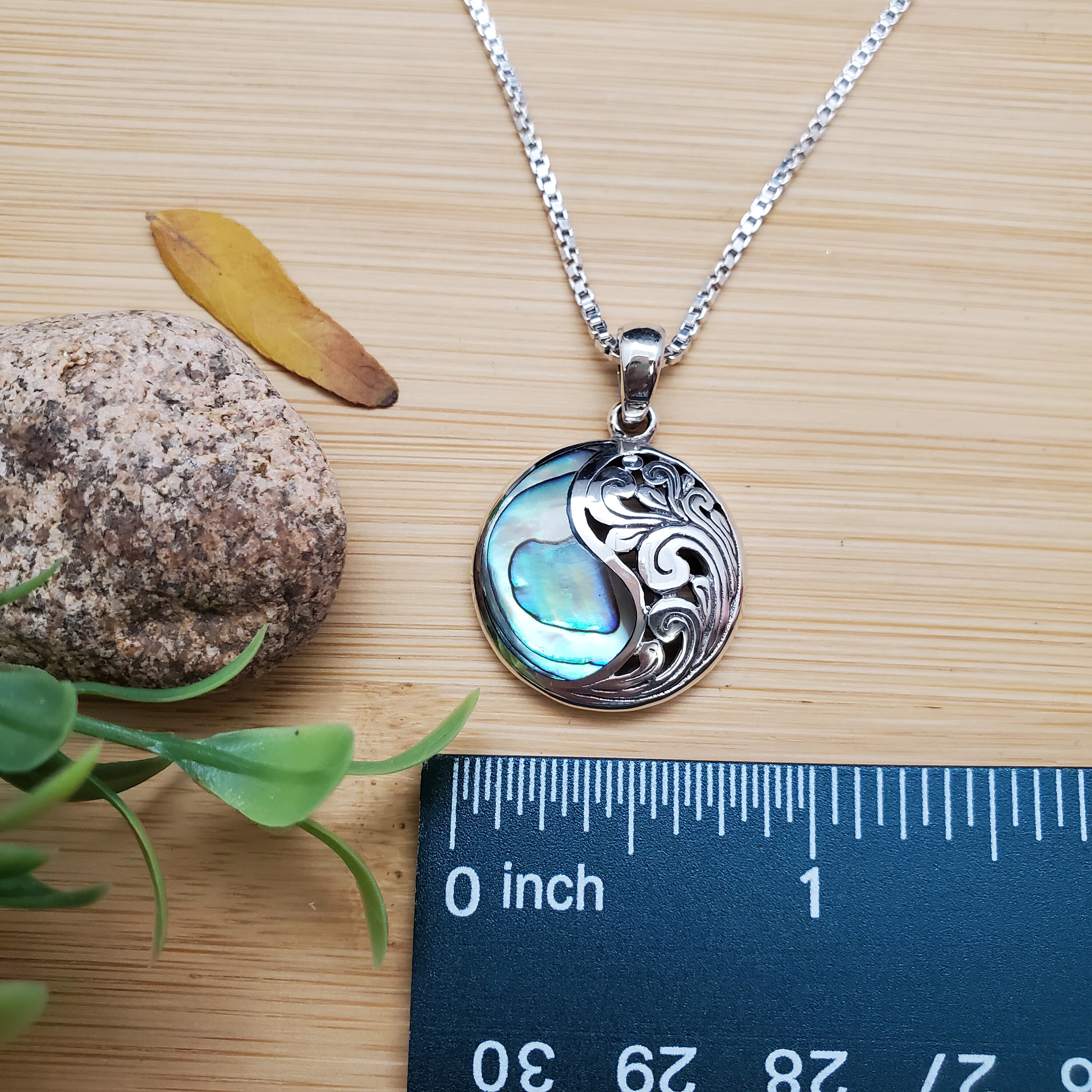 ATS-AYU047 Inlaid Abalone Shell Inlay Round Shape Necklace - Etsy