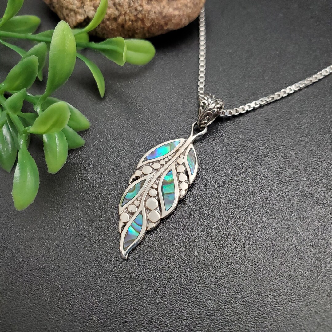 QQ-589 | Inlaid Abalone Shell Inlay Leaf Necklace Pendant Option With ...