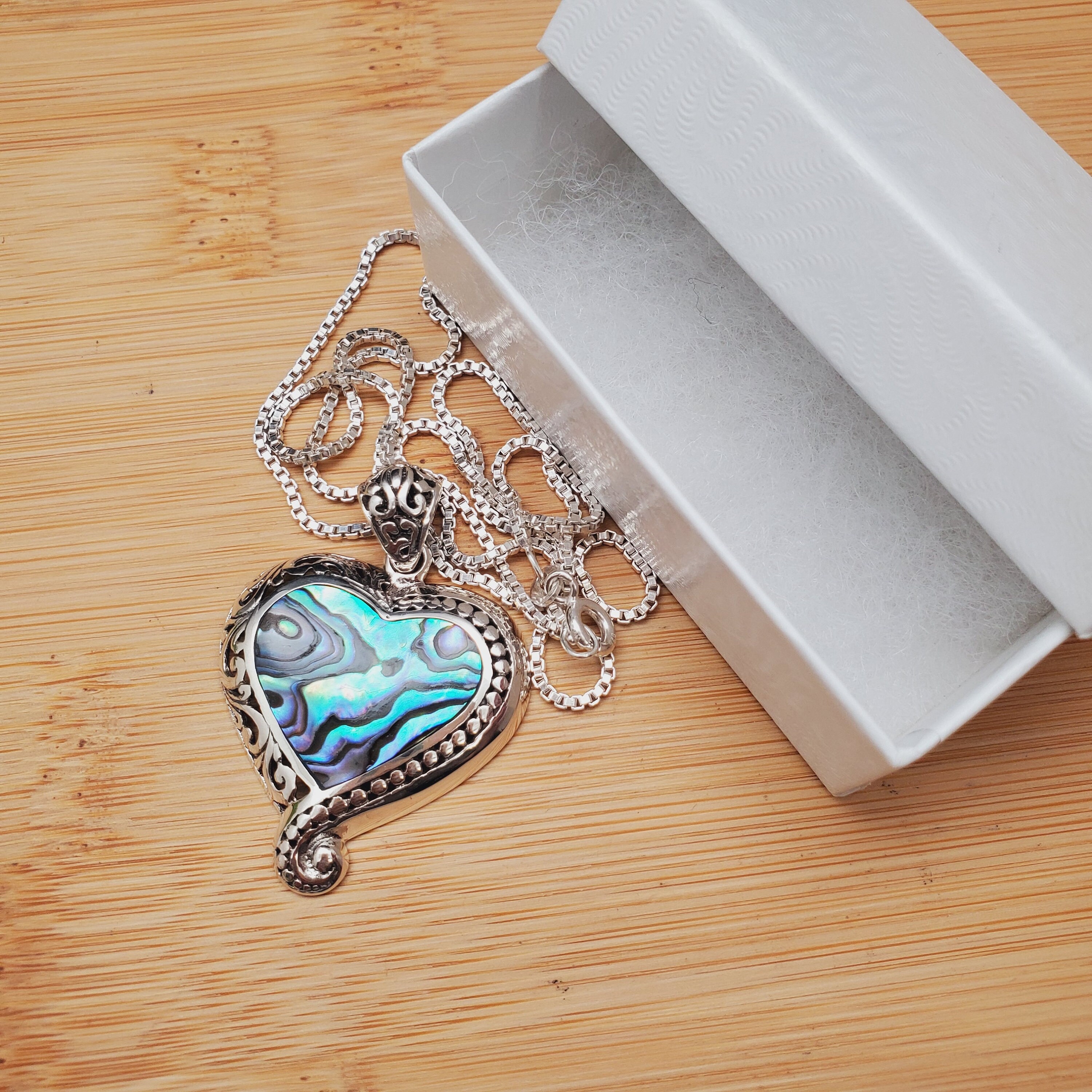 ATS-AYU057 Big Inlaid Abalone Shell Inlay Heart Necklace - Etsy