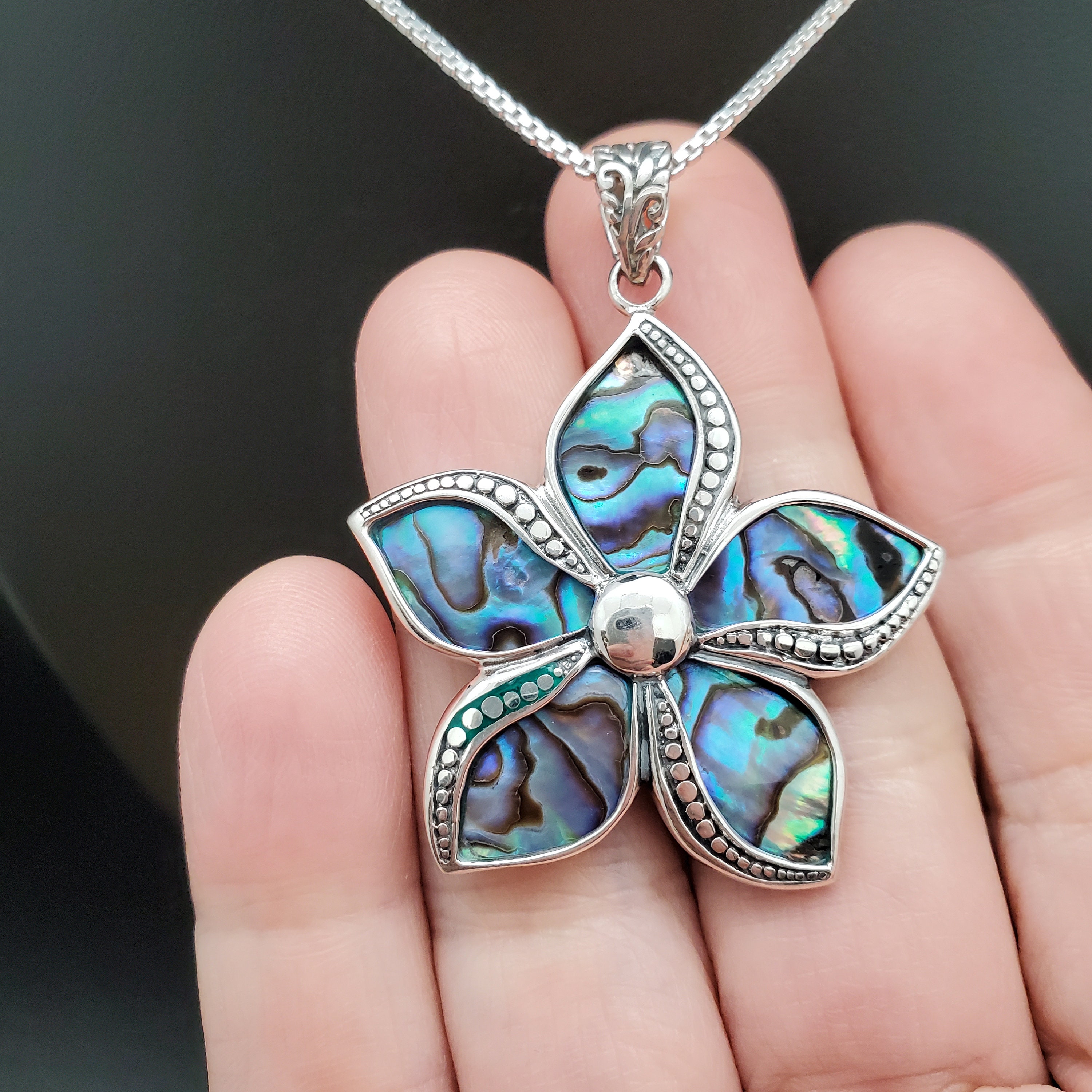 ATS-AYU054 Big Inlaid Abalone Shell Inlay Flower Necklace - Etsy