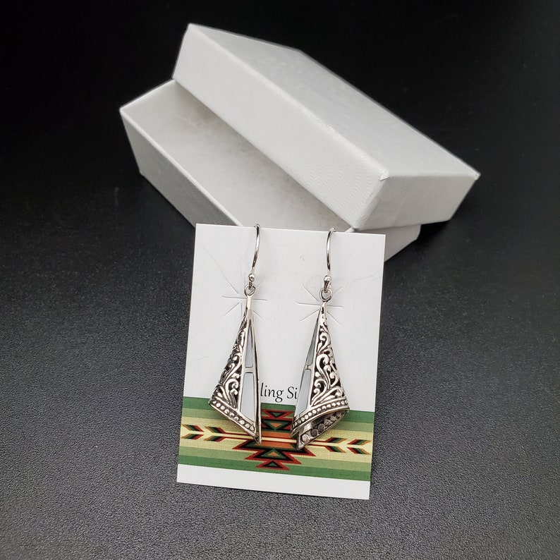 Ats Ayu212 White Mother Of Pearl Dangle Earrings Sterling Silver White