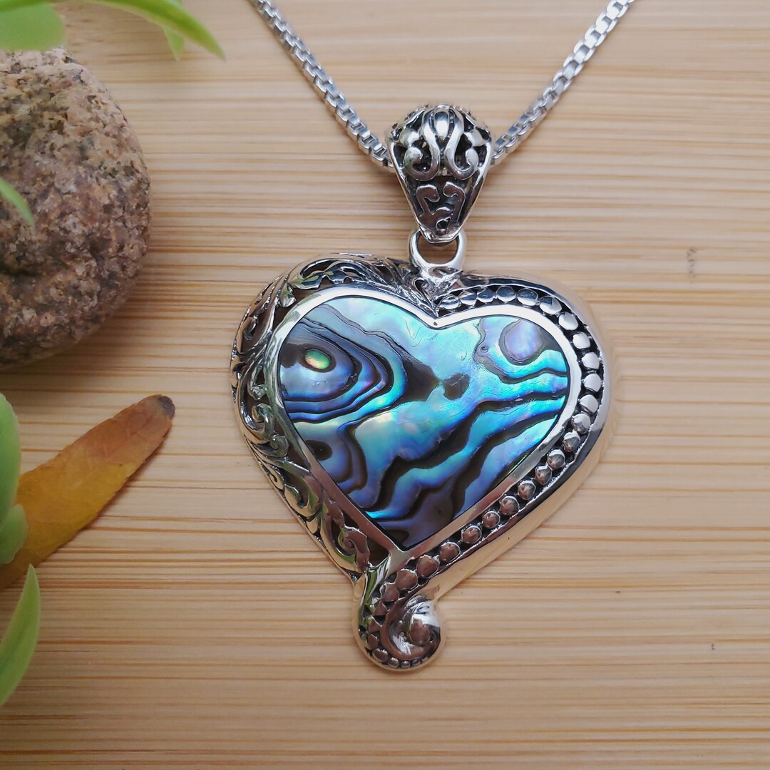 ATS-AYU057 | Big Inlaid Abalone Shell Inlay Heart Necklace Pendant ...