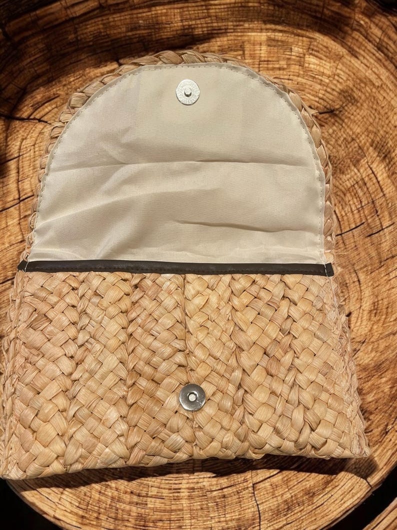 Oyster Shell Straw Clutch – Coastal Chic Beach Wedding Bag - Etsy