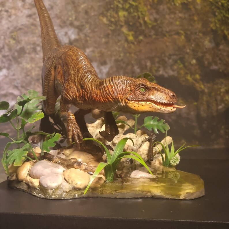 Jurassic Park Velociraptor 1/10 custom - Etsy