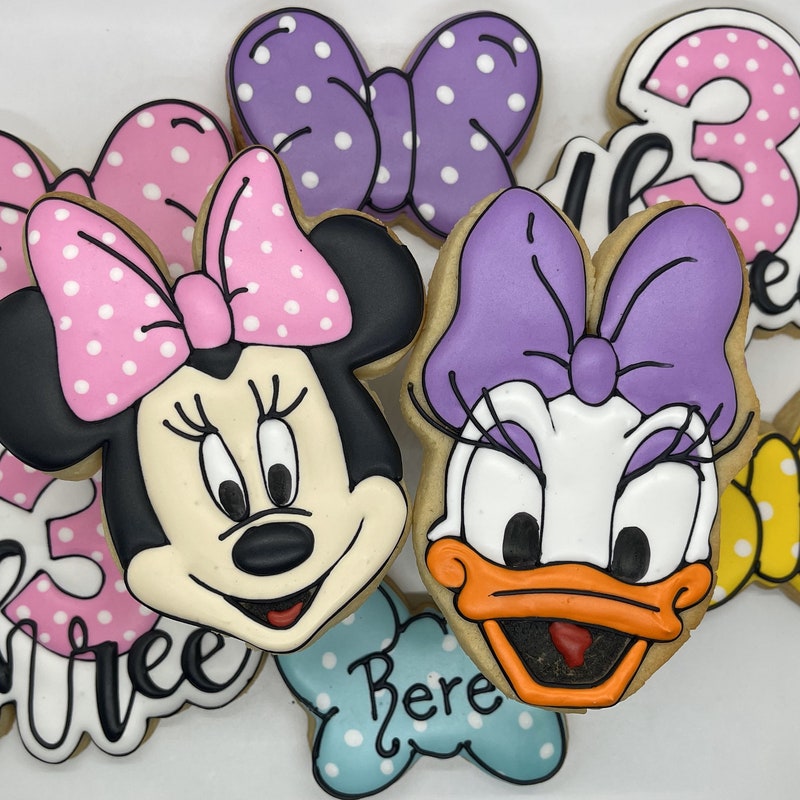 Minnie Mouse Cookie - Etsy