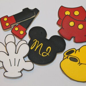 12 Mickey Themed Decorated Sugar Cookies - A Magical Delight for Your ...