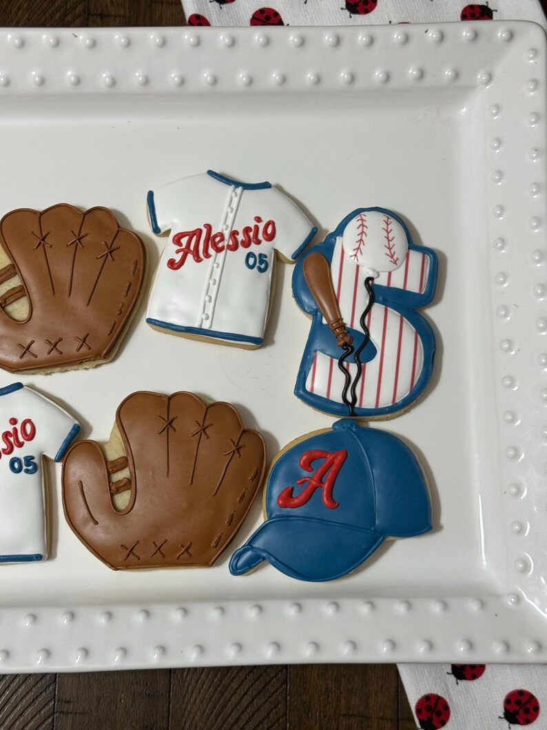 Baseball-themed Decorated Sugar Cookies – Set of 12 - Etsy