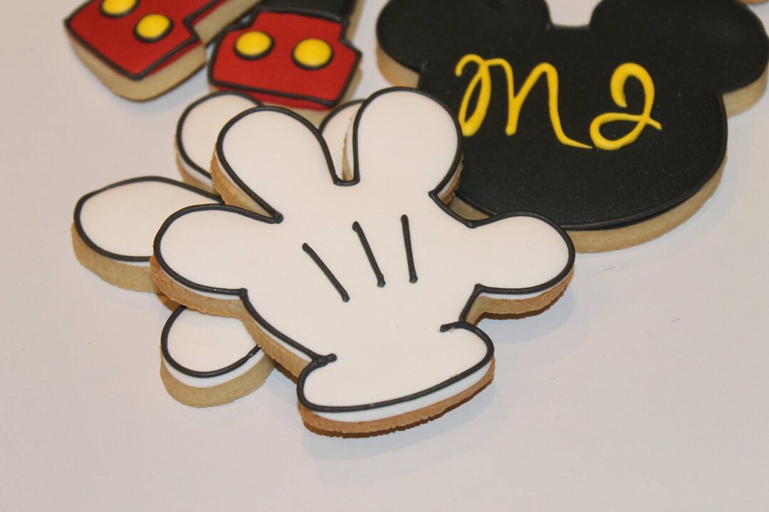 12 Mickey Themed Decorated Sugar Cookies - A Magical Delight for Your ...
